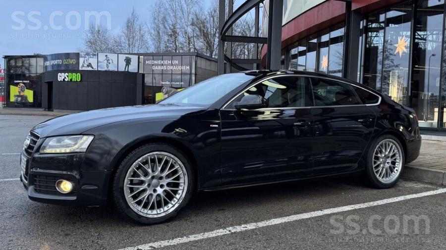 Melns Audi A5 2010 Rīga, ar dzinēja tilpumu 3.00 L un nobraukumu 325 tūkst. km par 7500 €, foto 1 vietnē AUTOMOTO.COM.LV