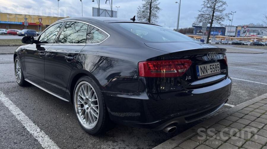 Melns Audi A5 2010 Rīga, ar dzinēja tilpumu 3.00 L un nobraukumu 325 tūkst. km par 7500 €, foto 4 vietnē AUTOMOTO.COM.LV