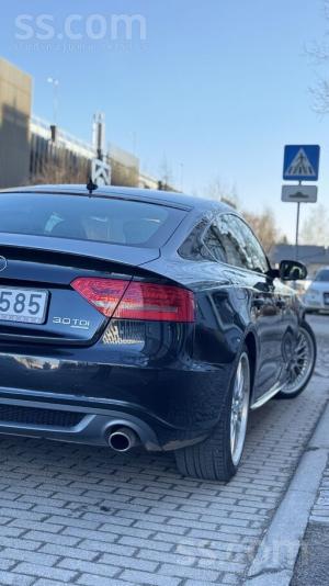 Melns Audi A5 2010 Rīga, ar dzinēja tilpumu 3.00 L un nobraukumu 327 tūkst. km par 7700 €, foto 8 vietnē AUTOMOTO.COM.LV