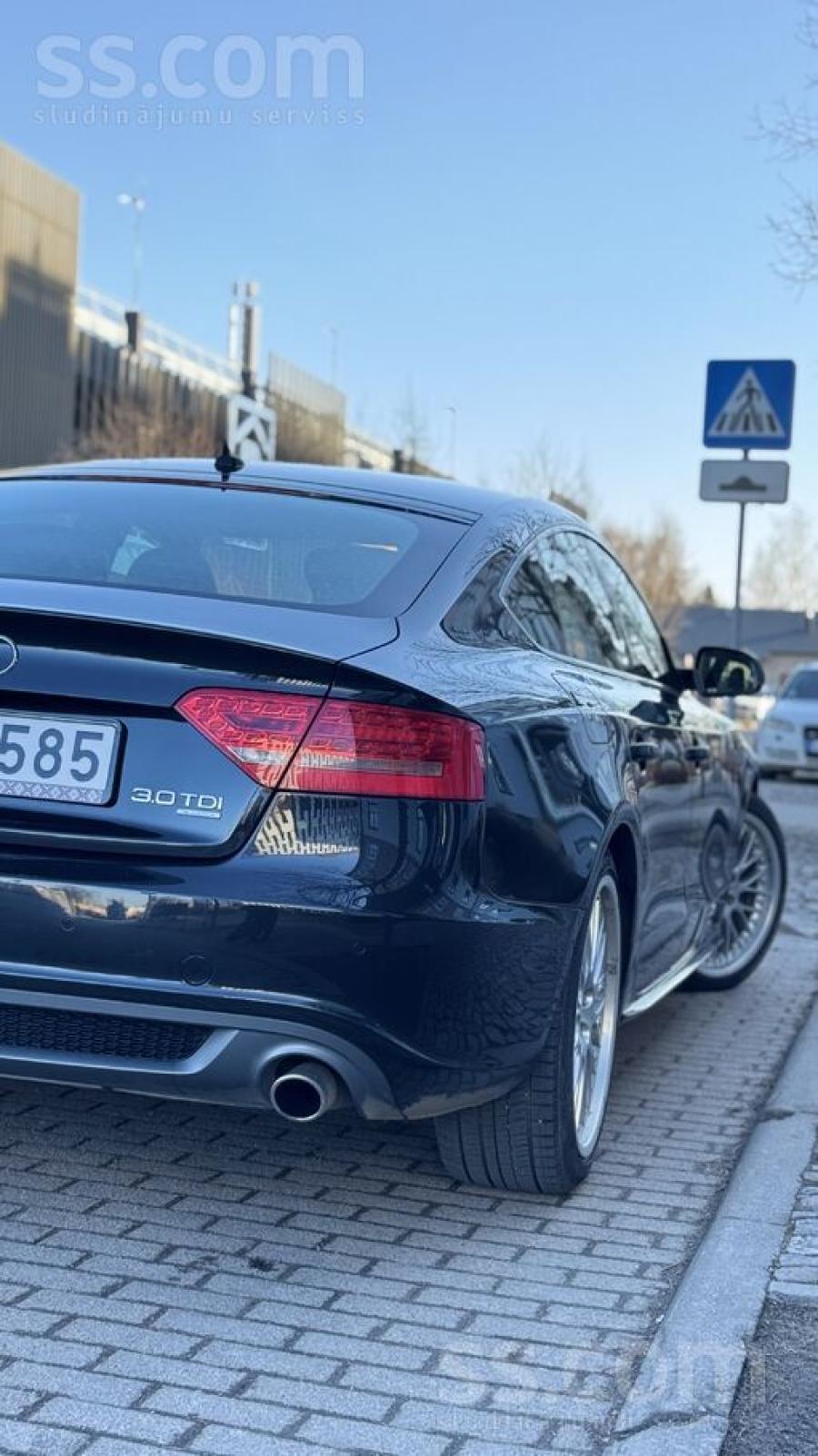 Melns Audi A5 2010 Rīga, ar dzinēja tilpumu 3.00 L un nobraukumu 327 tūkst. km par 7700 €, foto 8 vietnē AUTOMOTO.COM.LV