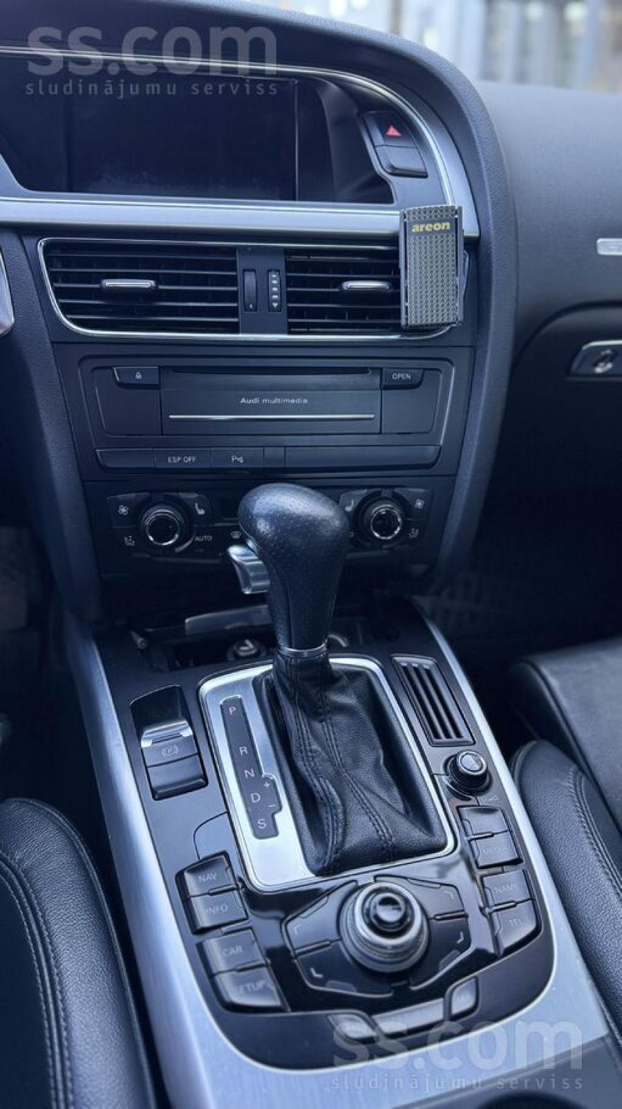 Melns Audi A5 2010 Rīga, ar dzinēja tilpumu 3.00 L un nobraukumu 327 tūkst. km par 7700 €, foto 14 vietnē AUTOMOTO.COM.LV