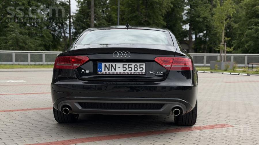 Melns Audi A5 2010 Rīga, ar dzinēja tilpumu 3.00 L un nobraukumu 327 tūkst. km par 7300 €, foto 5 vietnē AUTOMOTO.COM.LV