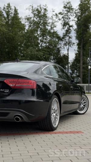Melns Audi A5 2010 Rīga, ar dzinēja tilpumu 3.00 L un nobraukumu 327 tūkst. km par 7300 €, foto 7 vietnē AUTOMOTO.COM.LV