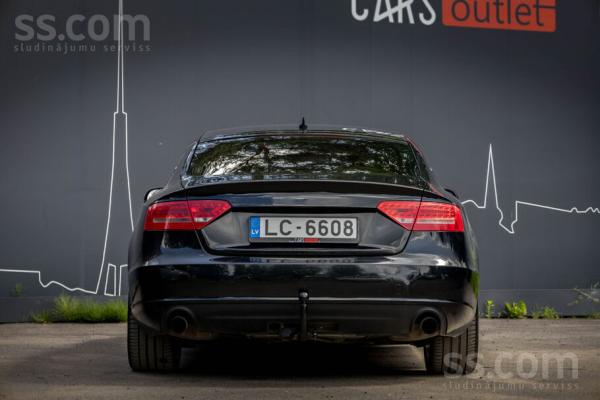 Black Audi A5 2010 in Riga, with an engine capacity of 2.00 L and mileage of 413 thousand km for 6990 €, photo 7 on AUTOMOTO.COM.LV