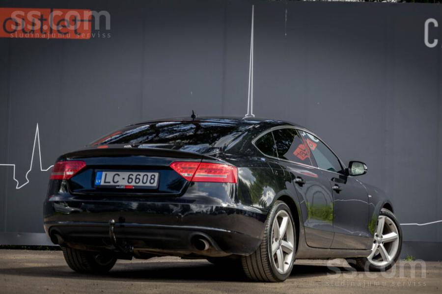 Black Audi A5 2010 in Riga, with an engine capacity of 2.00 L and mileage of 413 thousand km for 6990 €, photo 9 on AUTOMOTO.COM.LV