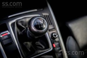 Black Audi A5 2010 in Riga, with an engine capacity of 2.00 L and mileage of 413 thousand km for 6990 €, photo 15 on AUTOMOTO.COM.LV