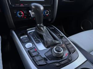 Melns Audi A5 2010 Rīga, ar dzinēja tilpumu 3.00 L un nobraukumu 335 tūkst. km par 6690 €, foto 16 vietnē AUTOMOTO.COM.LV