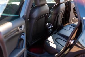 Black Audi A5 2010 in Riga, with an engine capacity of 2.70 L and mileage of 221 thousand km for 10995 €, photo 13 on AUTOMOTO.COM.LV