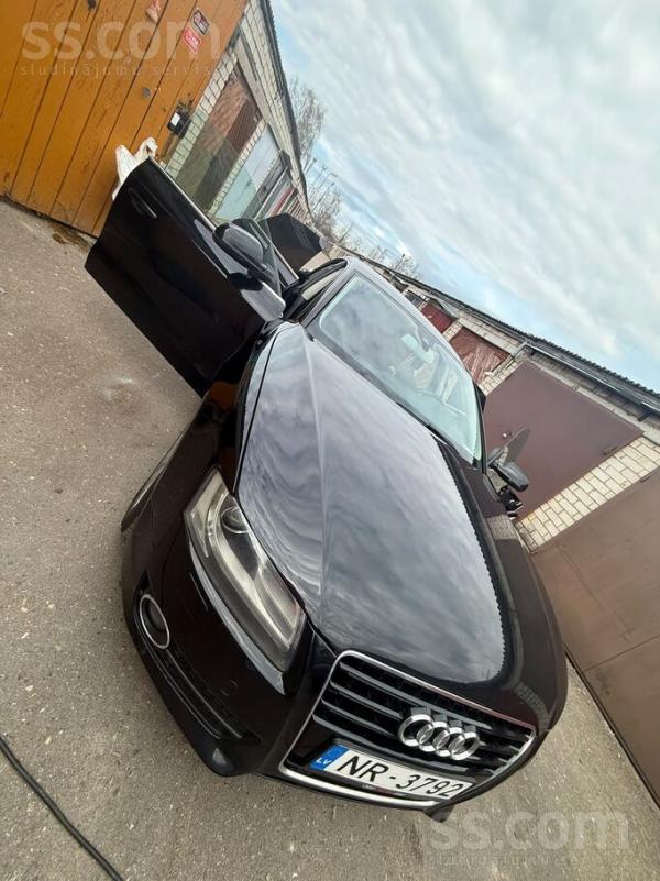 Melns Audi A5 2010 Rīga, ar dzinēja tilpumu 2.00 L un nobraukumu 310 tūkst. km par 7000 €, foto 3 vietnē AUTOMOTO.COM.LV