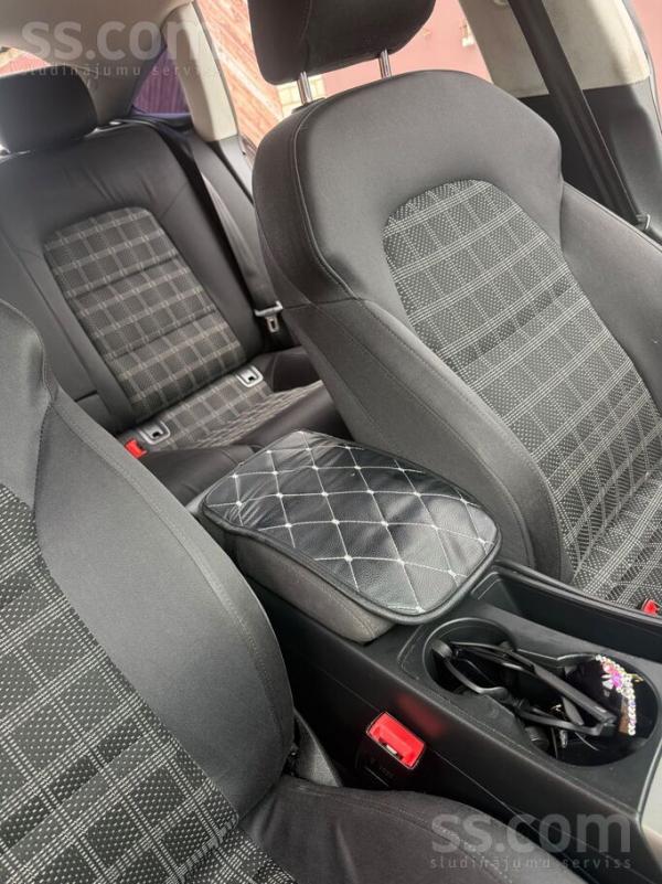 Melns Audi A5 2010 Rīga, ar dzinēja tilpumu 2.00 L un nobraukumu 310 tūkst. km par 7000 €, foto 6 vietnē AUTOMOTO.COM.LV
