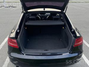 Black Audi A5 2010 in Riga, with an engine capacity of 2.00 L and mileage of 352 thousand km for 6700 €, photo 10 on AUTOMOTO.COM.LV