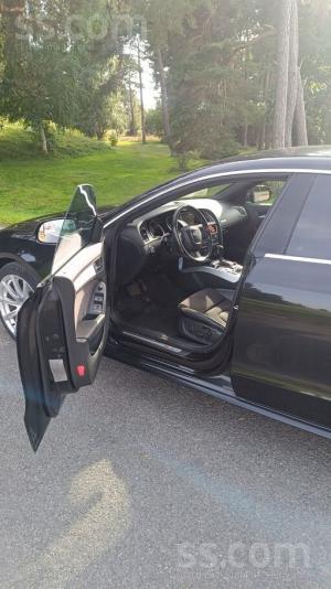 Melns Audi A5 2010 Liepāja, ar dzinēja tilpumu 2.70 L un nobraukumu 285 tūkst. km par 8800 €, foto 14 vietnē AUTOMOTO.COM.LV