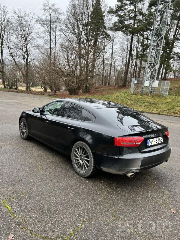 Melns Audi A5 2011 Tukums, ar dzinēja tilpumu 3.00 L un nobraukumu 285 tūkst. km par 8500 €, foto 7 vietnē AUTOMOTO.COM.LV