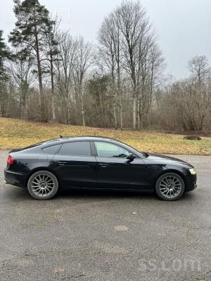 Melns Audi A5 2011 Tukums, ar dzinēja tilpumu 3.00 L un nobraukumu 285 tūkst. km par 8500 €, foto 4 vietnē AUTOMOTO.COM.LV