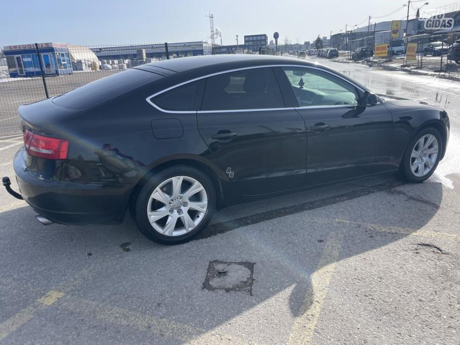 Black Audi A5 2011 in Kaunas, with an engine capacity of 2.00 L and mileage of 290 thousand km for 6450 €, photo 15 on AUTOMOTO.COM.LV