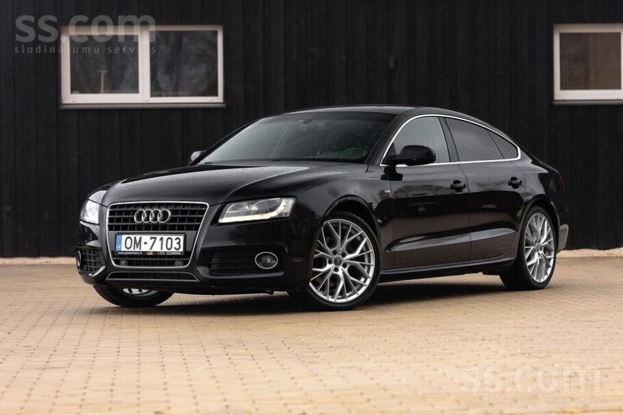 Black Audi A5 2011 in Jelgava, with an engine capacity of 2.00 L and mileage of 256 thousand km for 8900 €, photo 1 on AUTOMOTO.COM.LV