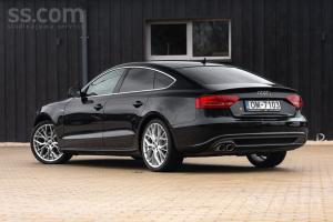 Black Audi A5 2011 in Jelgava, with an engine capacity of 2.00 L and mileage of 256 thousand km for 8900 €, photo 5 on AUTOMOTO.COM.LV