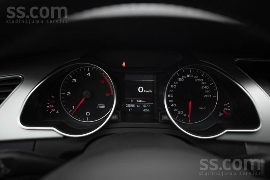 Black Audi A5 2011 in Jelgava, with an engine capacity of 2.00 L and mileage of 256 thousand km for 8900 €, photo 15 on AUTOMOTO.COM.LV