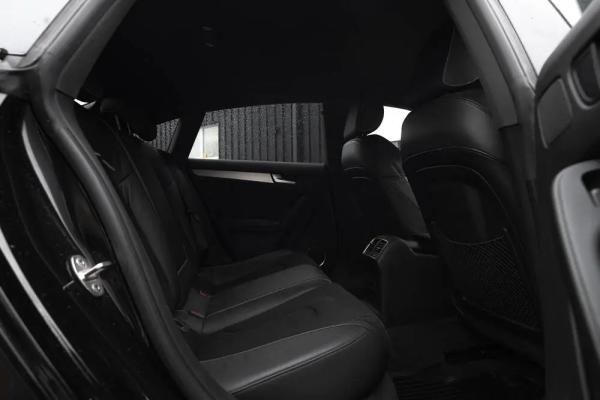 Black Audi A5 2011 in Jelgava, with an engine capacity of 2.00 L and mileage of 256 thousand km for 8900 €, photo 9 on AUTOMOTO.COM.LV