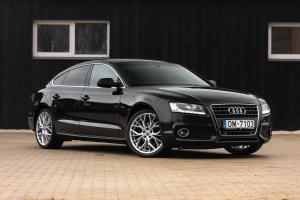Melns Audi A5 2011 Jelgava, ar dzinēja tilpumu 2.00 L un nobraukumu 256 tūkst. km par 8900 €, foto 3 vietnē AUTOMOTO.COM.LV