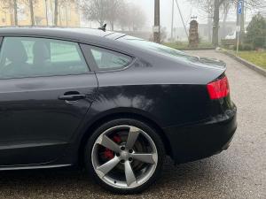 Black Audi A5 2012 in Raseiniai, with an engine capacity of 3.00 L and mileage of 275 thousand km for 10950 €, photo 10 on AUTOMOTO.COM.LV