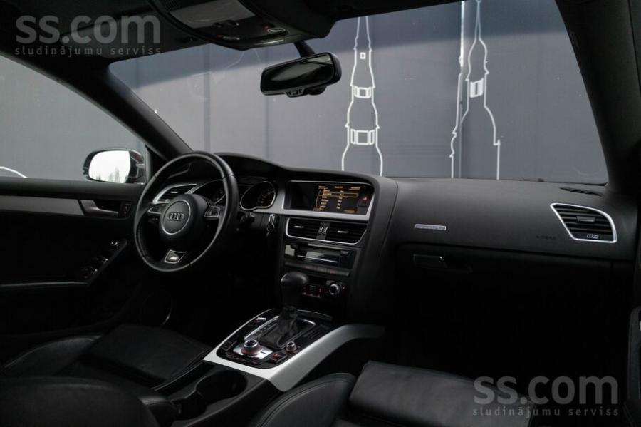 Black Audi A5 2013 in Riga, with an engine capacity of 3.00 L and mileage of 277 thousand km for 11990 €, photo 13 on AUTOMOTO.COM.LV