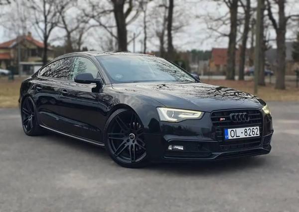 Black Audi A5 2016 in Jelgava, with an engine capacity of 1.80 L and mileage of 254 thousand km for 12650 €, photo 1 on AUTOMOTO.COM.LV