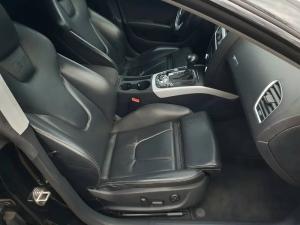 Black Audi A5 2016 in Jelgava, with an engine capacity of 1.80 L and mileage of 254 thousand km for 12650 €, photo 17 on AUTOMOTO.COM.LV