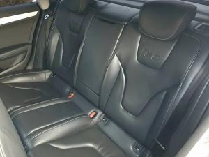 Black Audi A5 2016 in Jelgava, with an engine capacity of 1.80 L and mileage of 254 thousand km for 12650 €, photo 22 on AUTOMOTO.COM.LV