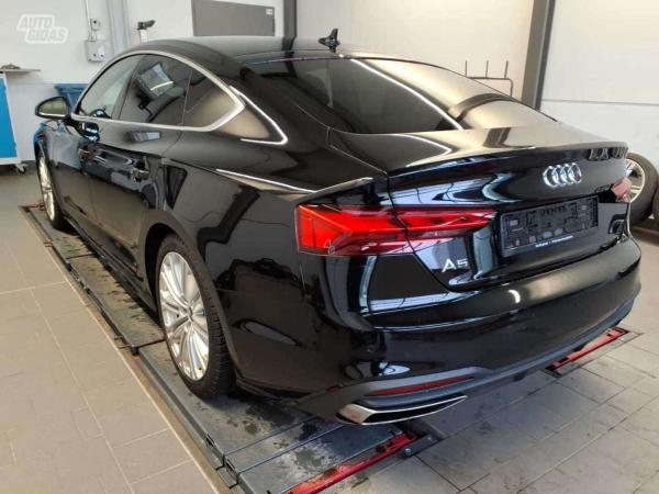 Black Audi A5 2023 in Kaunas, with an engine capacity of 2.00 L and mileage of 83 thousand km for 33051 €, photo 5 on AUTOMOTO.COM.LV