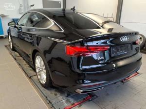 Black Audi A5 2023 in Kaunas, with an engine capacity of 2.00 L and mileage of 83 thousand km for 33051 €, photo 5 on AUTOMOTO.COM.LV