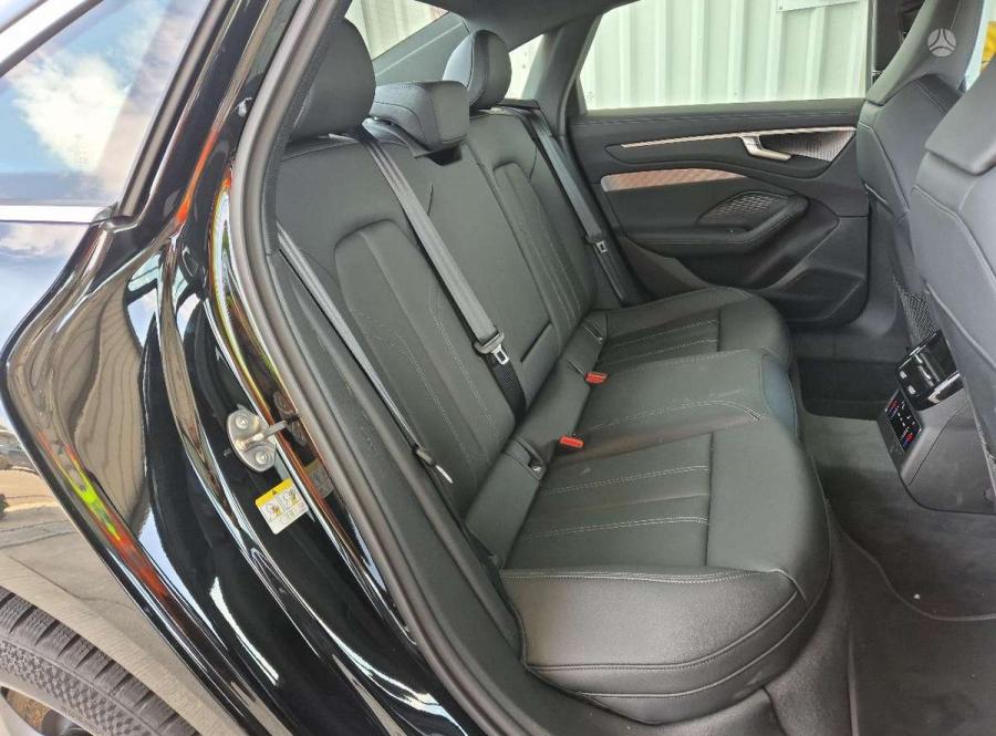 Black Audi A5 2026 in Klaipeda, with an engine capacity of 1.98 L and mileage of 1 thousand km for 22200 €, photo 7 on AUTOMOTO.COM.LV