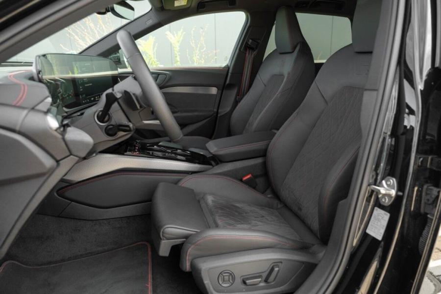 Black Audi A5 2025 in Vilnius, with an engine capacity of 2.00 L and mileage of 24 thousand km for 48700 €, photo 9 on AUTOMOTO.COM.LV