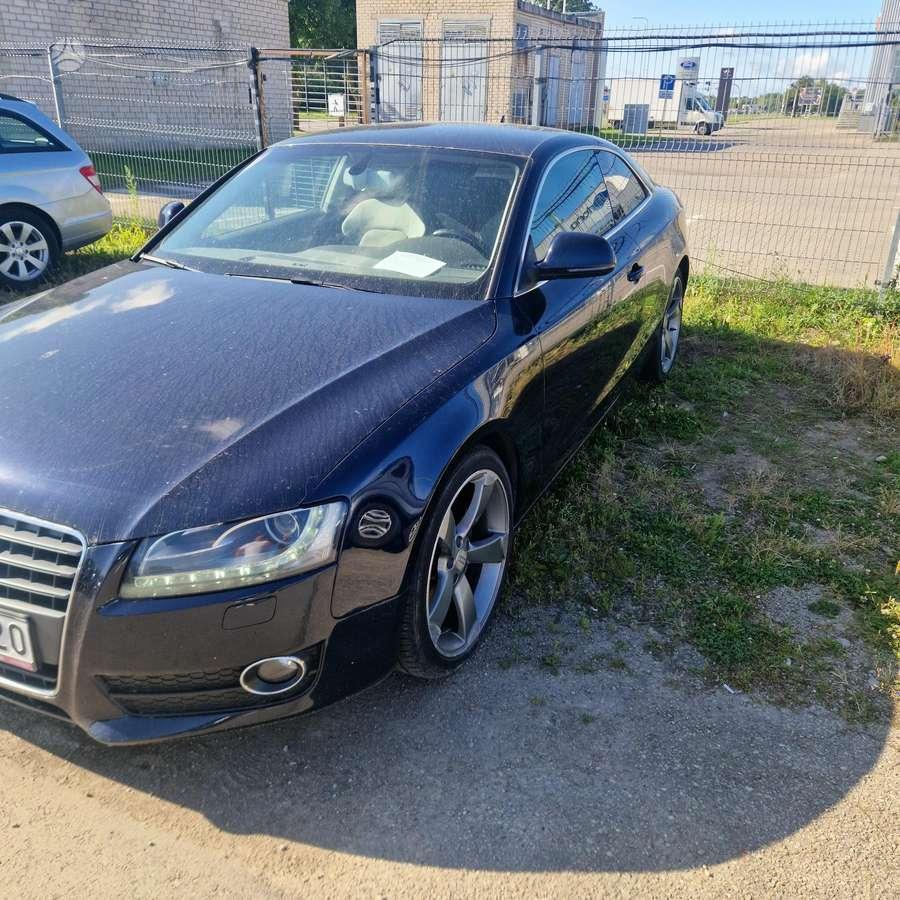 Blue Audi A5 2008 in Siauliai, with an engine capacity of 2.70 L and mileage of 351 thousand km for 4200 €, photo 4 on AUTOMOTO.COM.LV