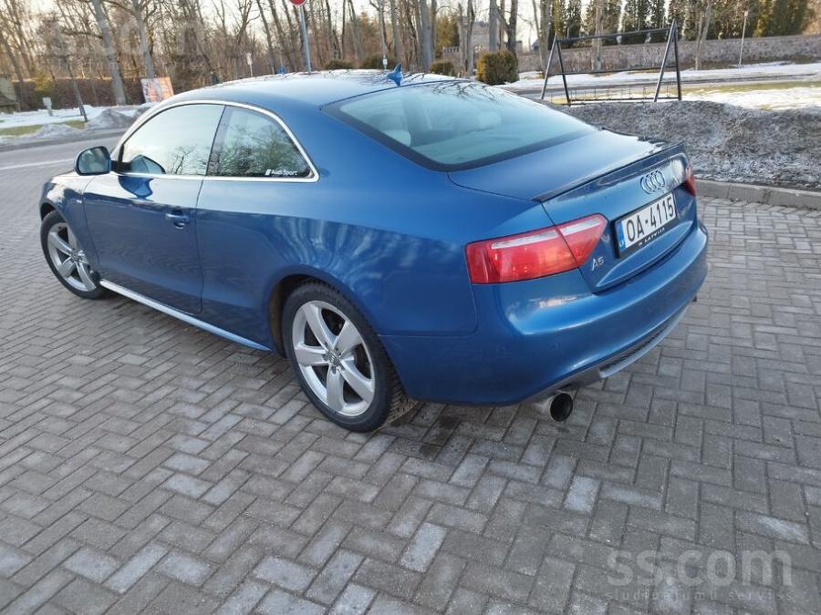 Синий Ауди А5 2008 в Рига, объемом двигателя 3.20 л и пробегом 223 тыс. км за 6200 €, фото 4 на AUTOMOTO.COM.LV