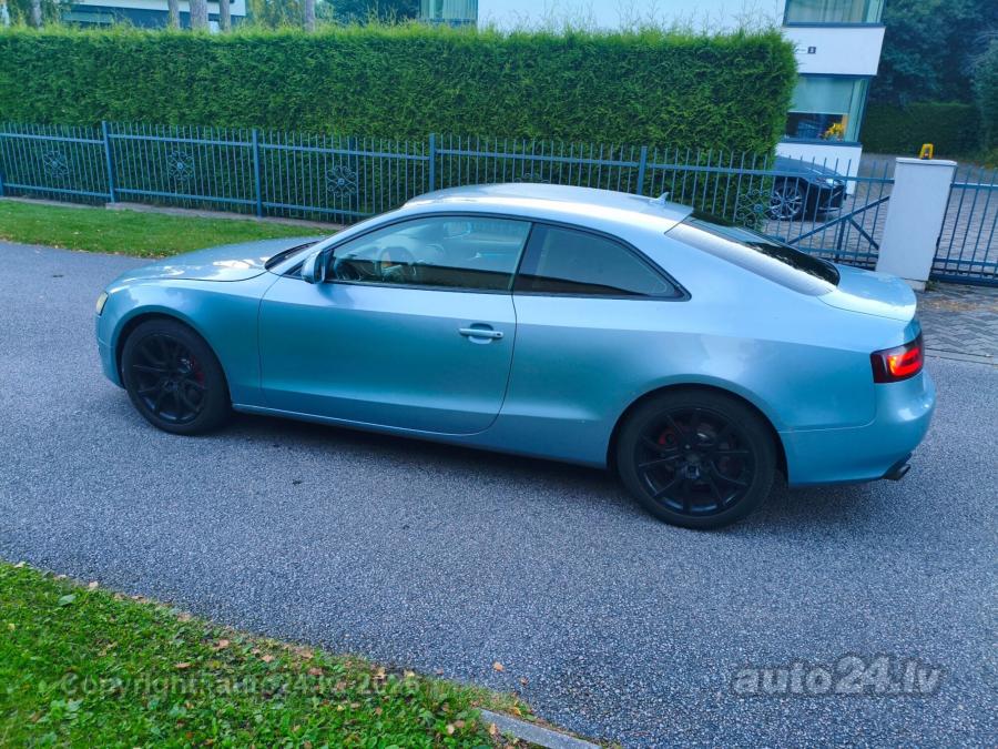 Zils Audi A5 2008 Tallina, ar dzinēja tilpumu 2.70 L un nobraukumu 219 tūkst. km par 3900 €, foto 9 vietnē AUTOMOTO.COM.LV
