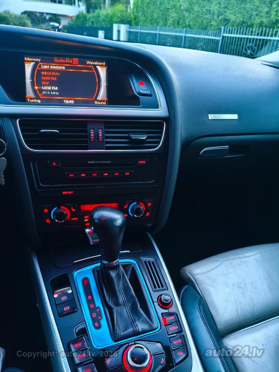 Zils Audi A5 2008 Tallina, ar dzinēja tilpumu 2.70 L un nobraukumu 219 tūkst. km par 3900 €, foto 18 vietnē AUTOMOTO.COM.LV