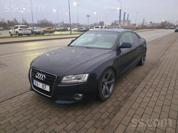 Zils Audi A5 2009 Rīga, ar dzinēja tilpumu 3.20 L un nobraukumu 316 tūkst. km par 6500 €, foto 1 vietnē AUTOMOTO.COM.LV