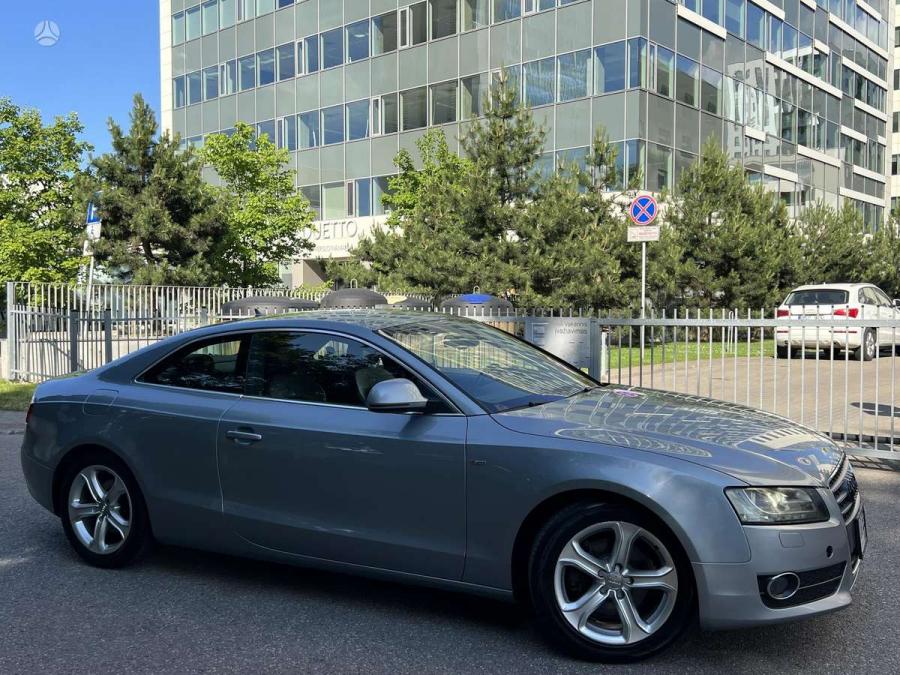 Синий Ауди А5 2009 в Вильнюс, объемом двигателя 1.80 л и пробегом 299 тыс. км за 2950 €, фото 9 на AUTOMOTO.COM.LV