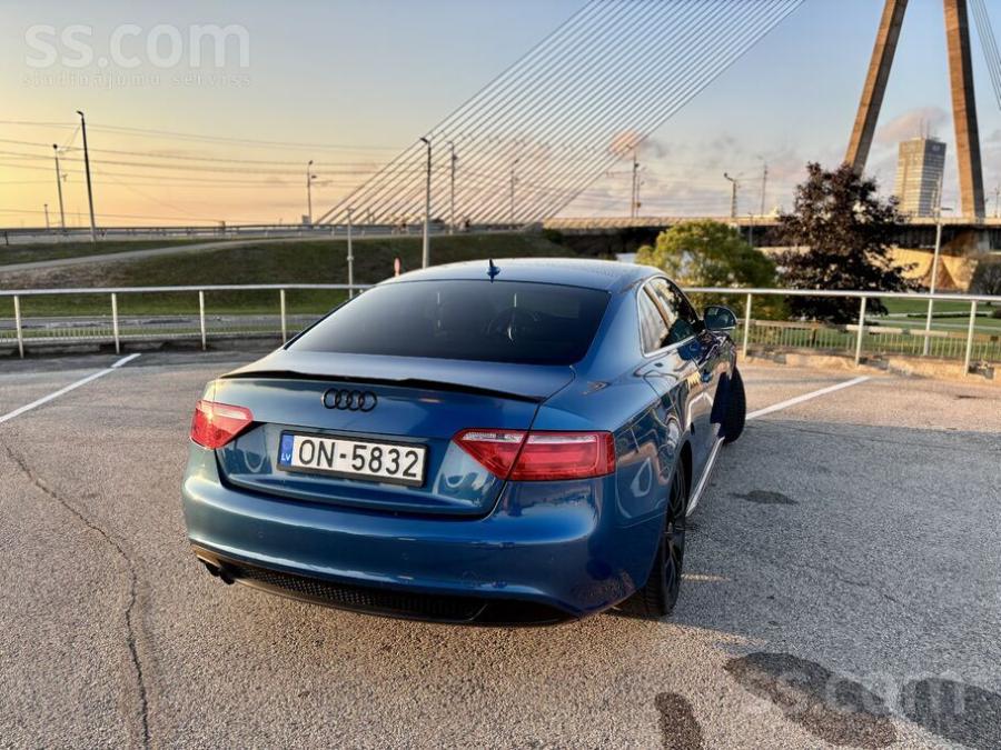 Blue Audi A5 2009 in Riga, with an engine capacity of 2.00 L and mileage of 211 thousand km for 8250 €, photo 4 on AUTOMOTO.COM.LV