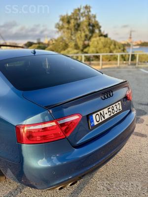 Blue Audi A5 2009 in Riga, with an engine capacity of 2.00 L and mileage of 211 thousand km for 8250 €, photo 5 on AUTOMOTO.COM.LV