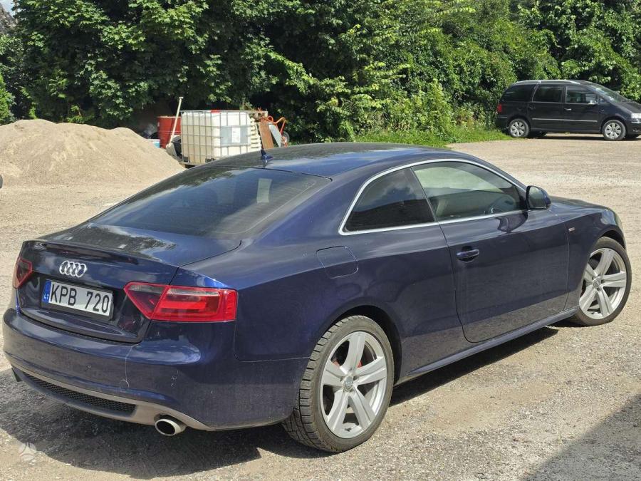 Blue Audi A5 2009 in Silute, with an engine capacity of 2.70 L and mileage of 350 thousand km for 2000 €, photo 3 on AUTOMOTO.COM.LV