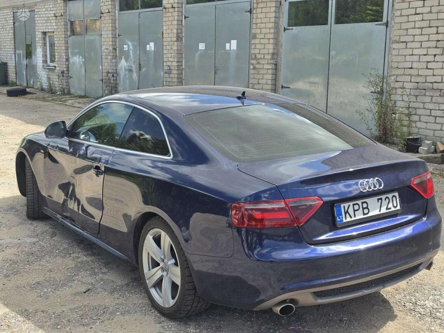 Blue Audi A5 2009 in Silute, with an engine capacity of 2.70 L and mileage of 350 thousand km for 2000 €, photo 4 on AUTOMOTO.COM.LV