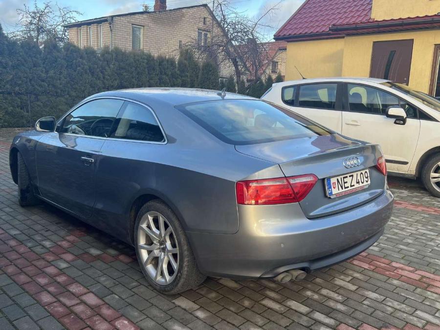Zils Audi A5 2010 Raseiniai, ar dzinēja tilpumu 1.97 L un nobraukumu 222 tūkst. km par 6850 €, foto 7 vietnē AUTOMOTO.COM.LV