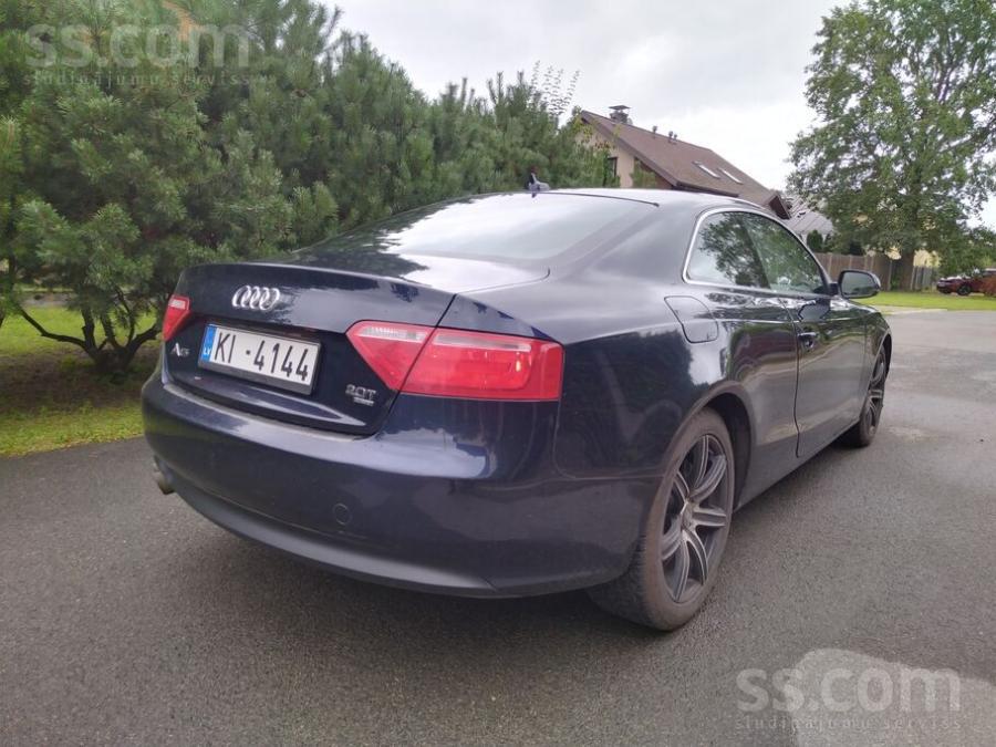 Zils Audi A5 2010 Rīga, ar dzinēja tilpumu 2.00 L un nobraukumu 205 tūkst. km par 8690 €, foto 5 vietnē AUTOMOTO.COM.LV