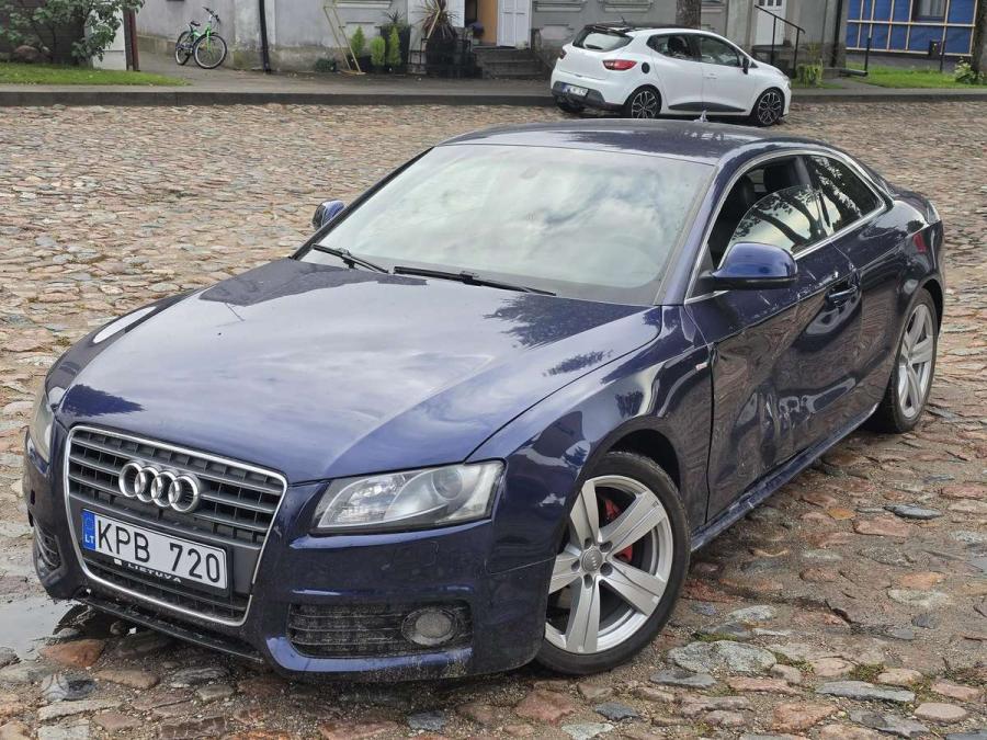 Zils Audi A5 2010 Šilutė, ar dzinēja tilpumu 2.70 L un nobraukumu 350 tūkst. km par 2000 €, foto 1 vietnē AUTOMOTO.COM.LV