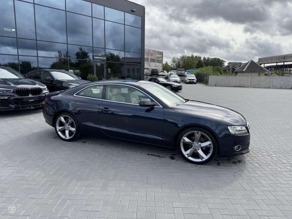 Blue Audi A5 2010 in Telschi, with an engine capacity of 1.97 L and mileage of 241 thousand km for 5700 €, photo 9 on AUTOMOTO.COM.LV