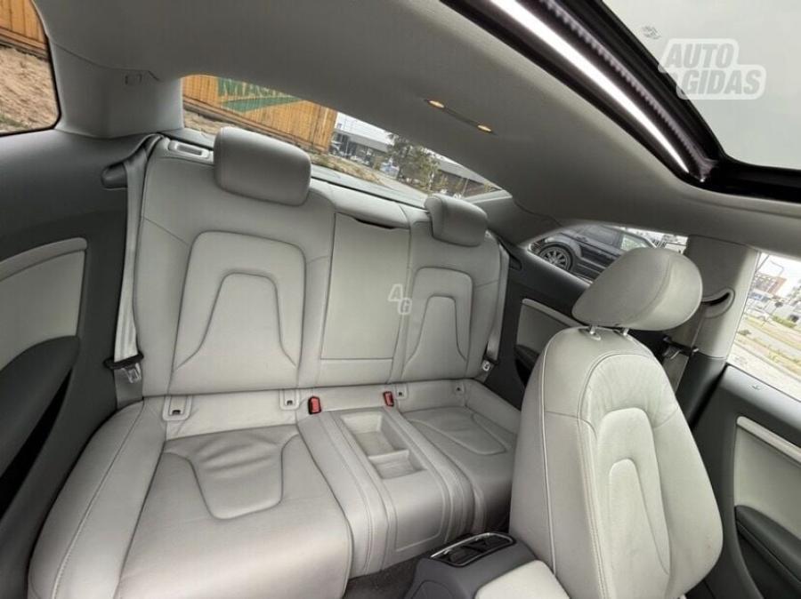 Zils Audi A5 2013 Viļņa, ar dzinēja tilpumu 2.00 L un nobraukumu 199 tūkst. km par 8200 €, foto 12 vietnē AUTOMOTO.COM.LV