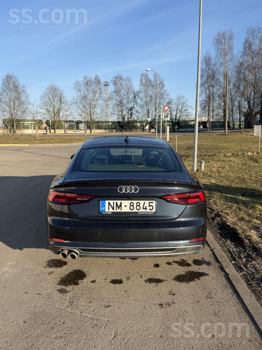 Blue Audi A5 2018 in Riga, with an engine capacity of 3.00 L and mileage of 106 thousand km for 27900 €, photo 3 on AUTOMOTO.COM.LV