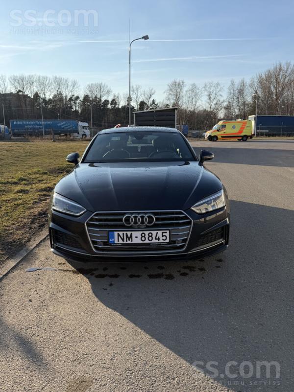 Blue Audi A5 2018 in Riga, with an engine capacity of 3.00 L and mileage of 106 thousand km for 27900 €, photo 5 on AUTOMOTO.COM.LV